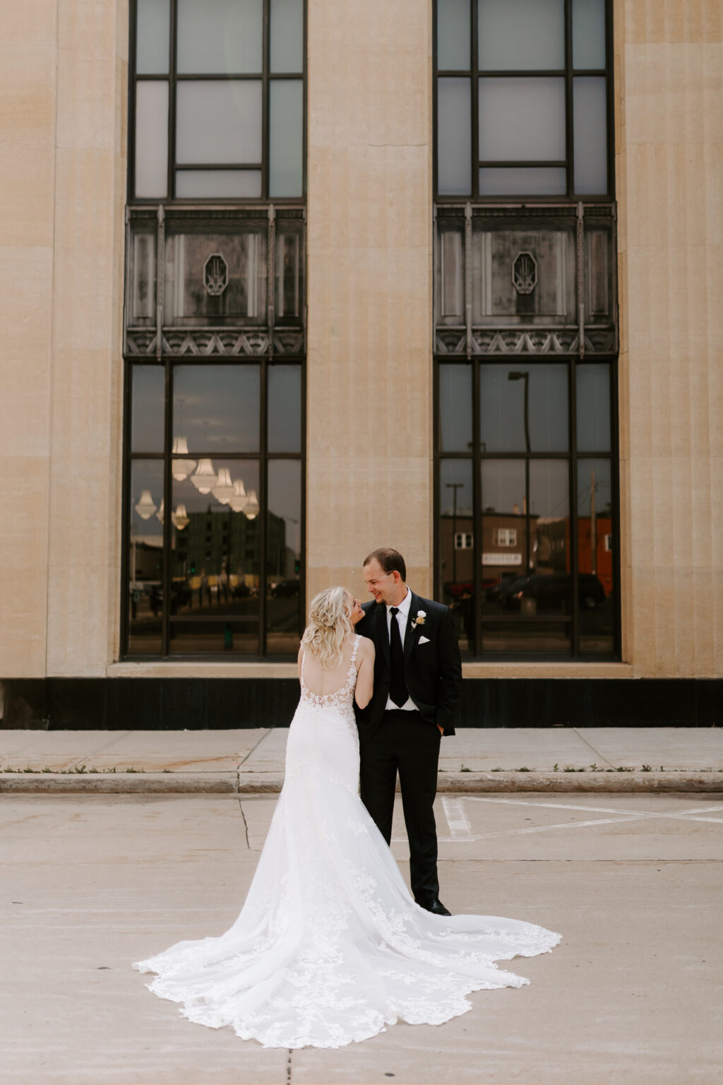 Mr. & Mrs. Emmrich | Romantic Wedding at The 513 Appleton, Wisconsin ...